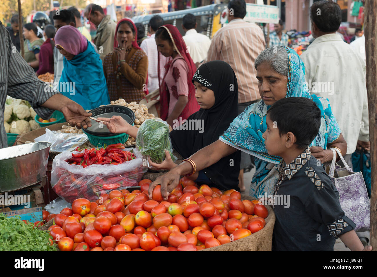 Rajasthan market hi-res stock photography and images - Alamy