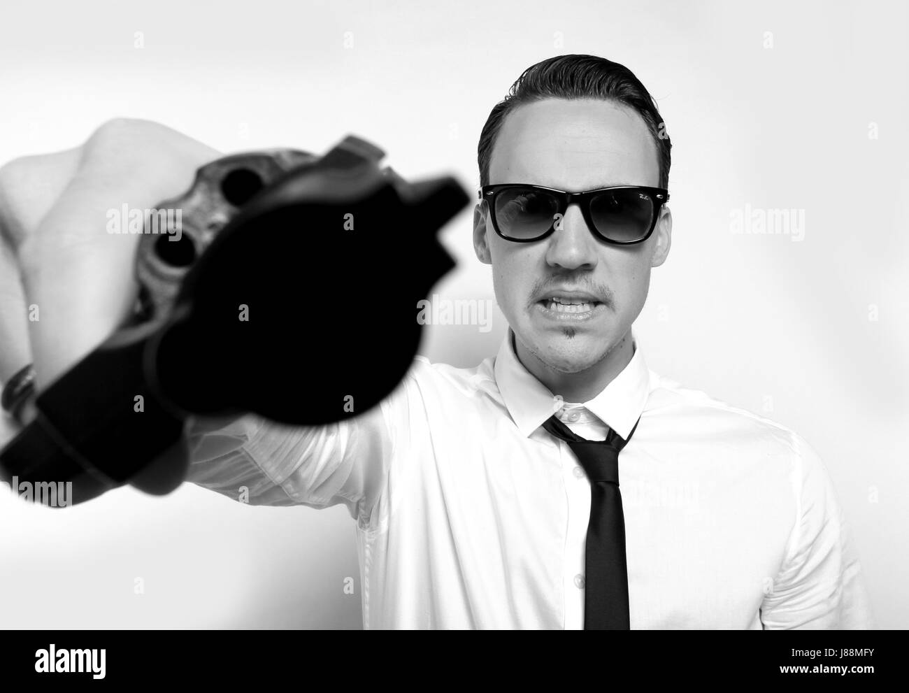 man with gun Stock Photo - Alamy