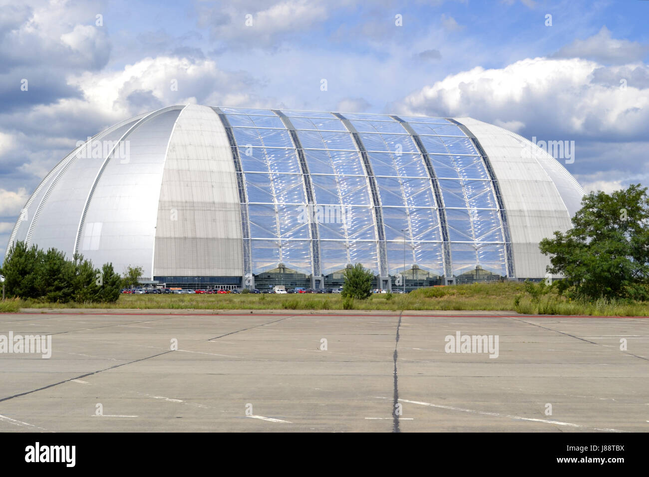 Cargolifter hi-res stock photography and images - Alamy