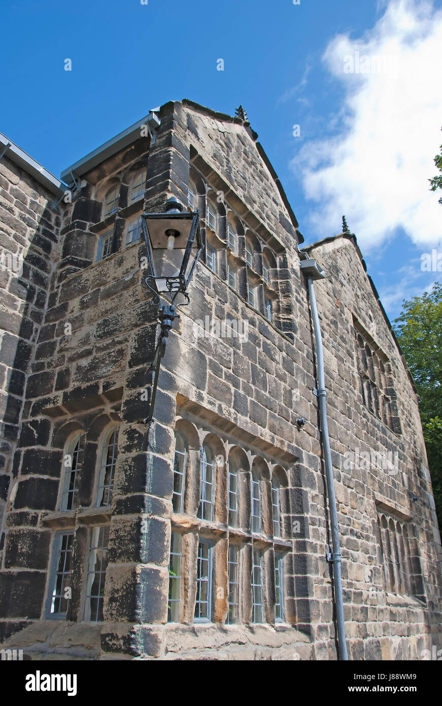 English medieval peasant house hi-res stock photography and images - Alamy