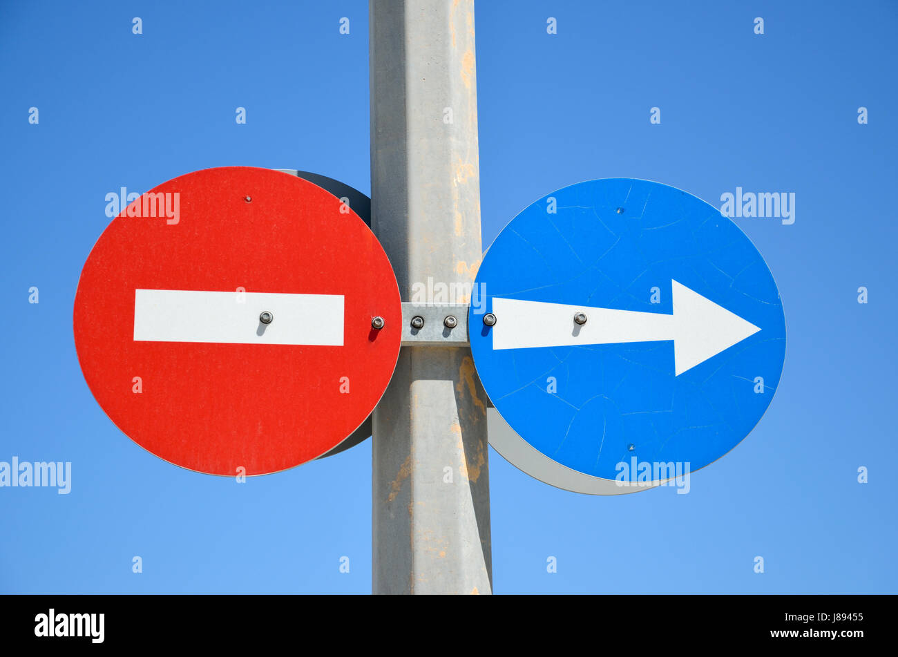 Highway Traffic Signs Arrow High Resolution Stock Photography and ...