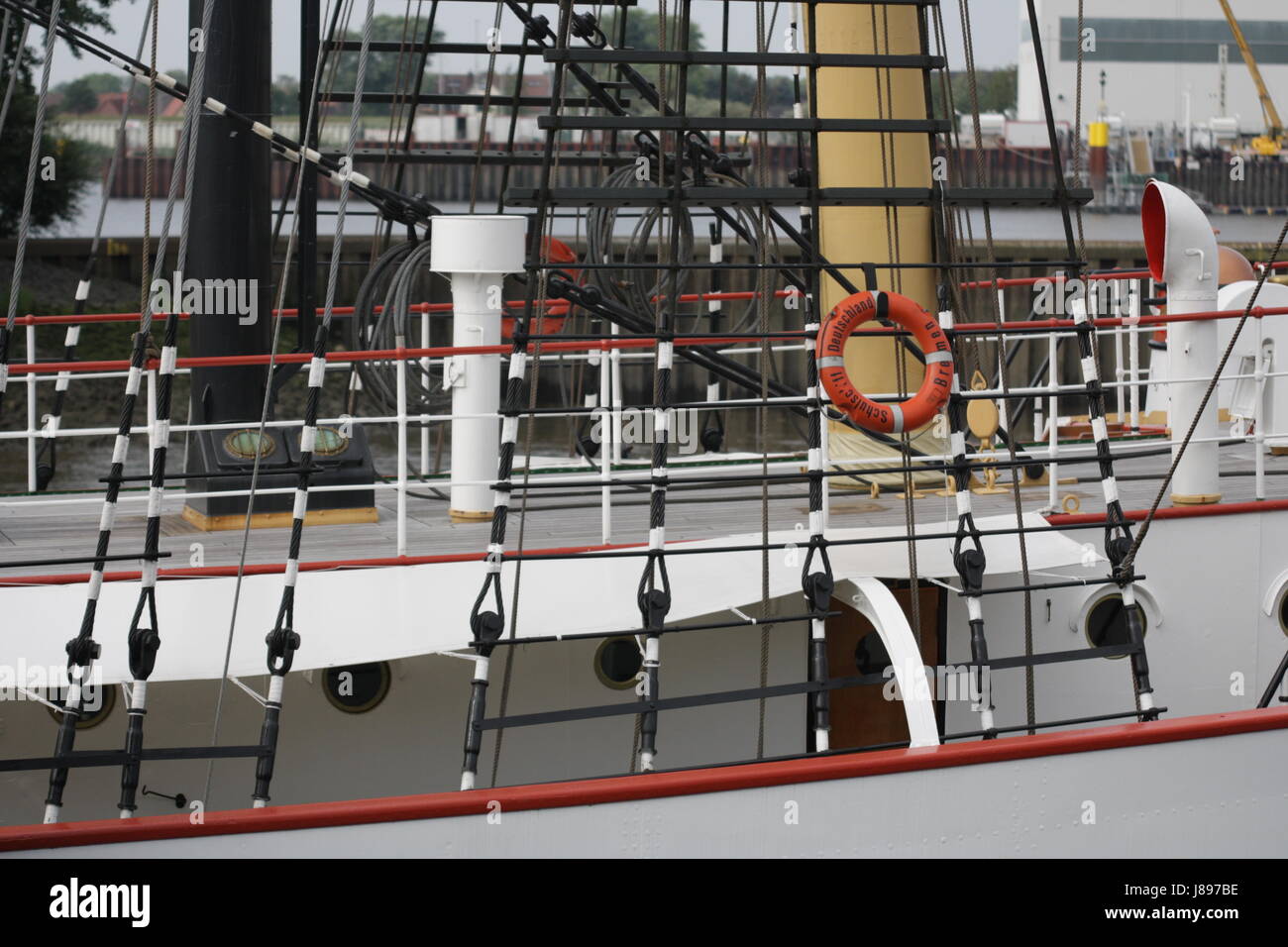 on an old windjammer,square rigger Stock Photo - Alamy