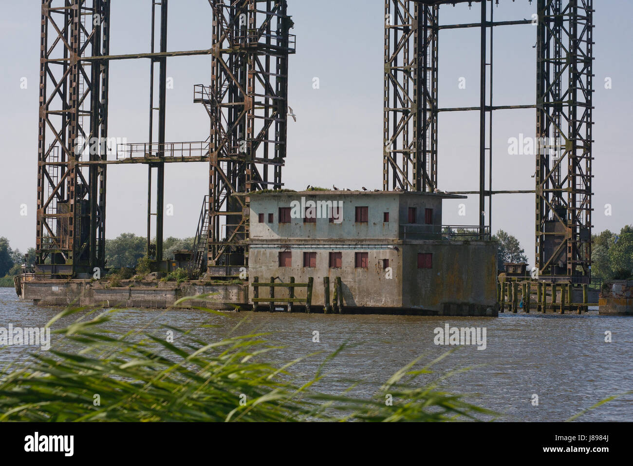 railroad lift bridge Stock Photo - Alamy