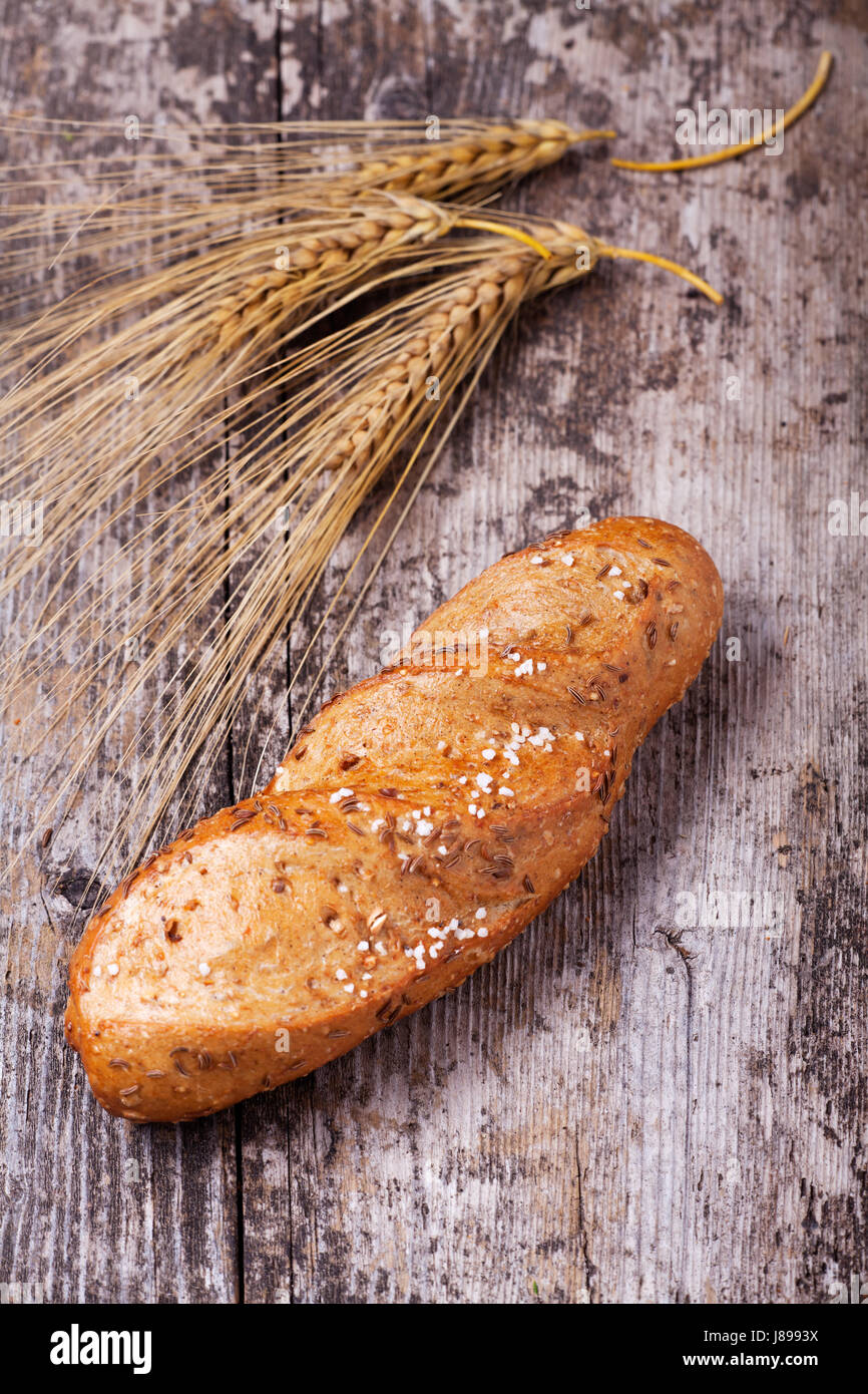 bread and barley Stock Photo - Alamy