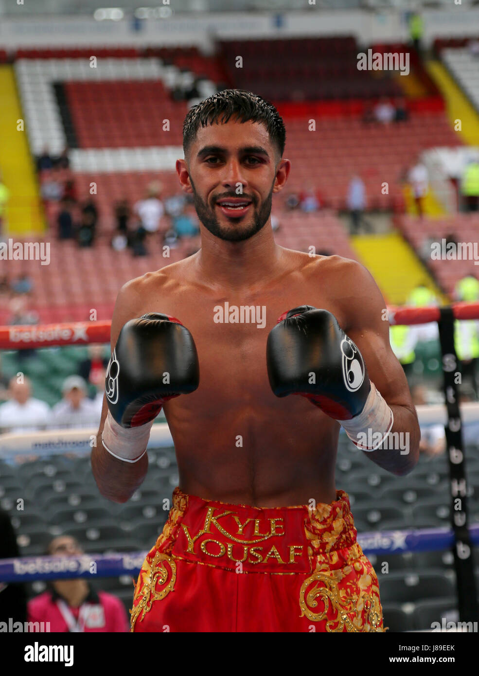 Kyle Yousaf celebrates beating Louis Norman during their Super ...