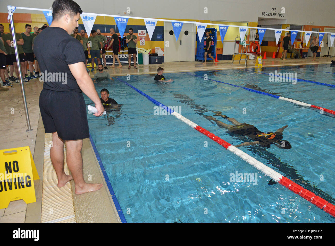 Water airborne operation hi-res stock photography and images - Alamy
