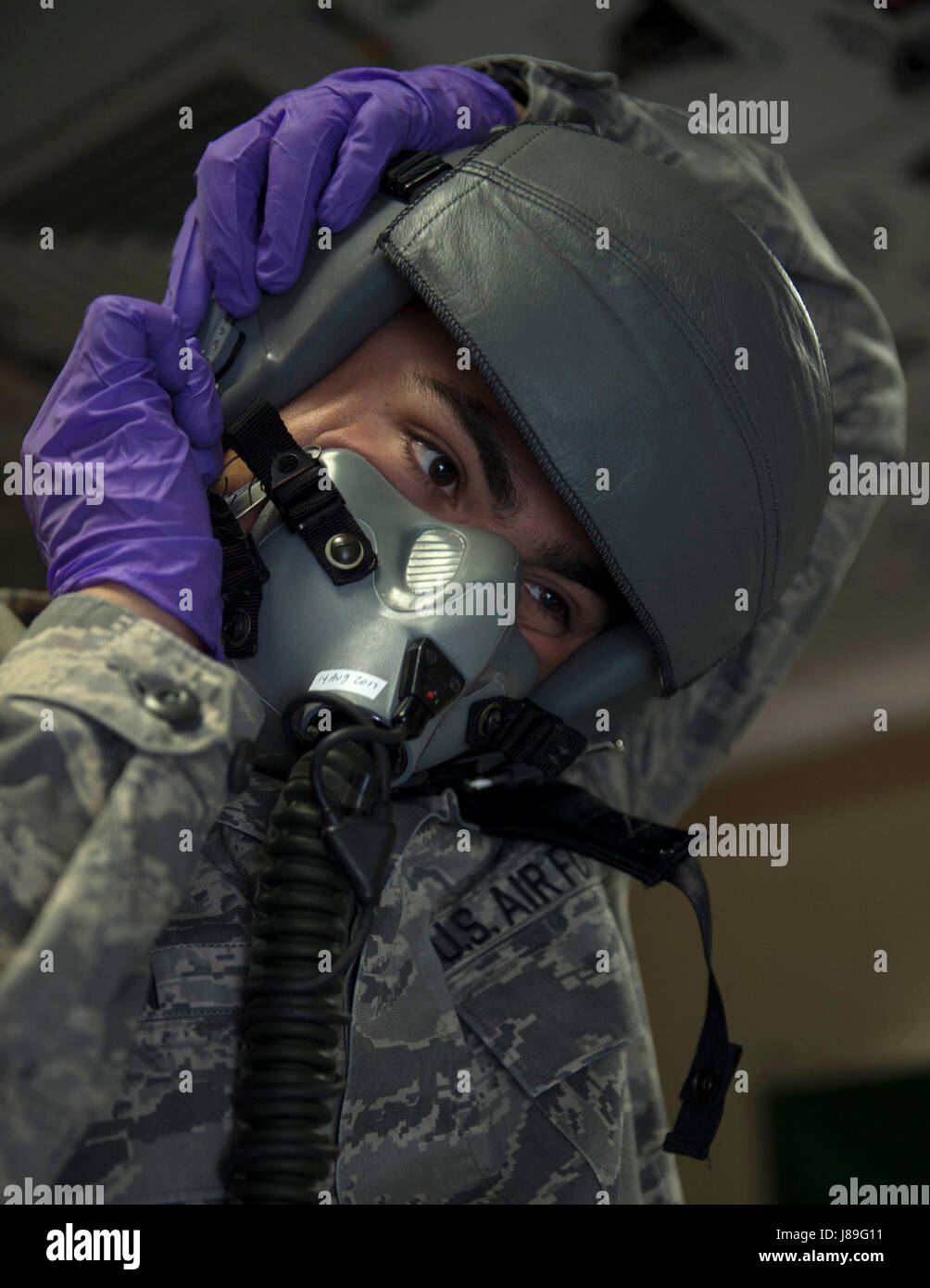 Hgu 55 helmet and oxygen mask hi-res stock photography and images - Alamy