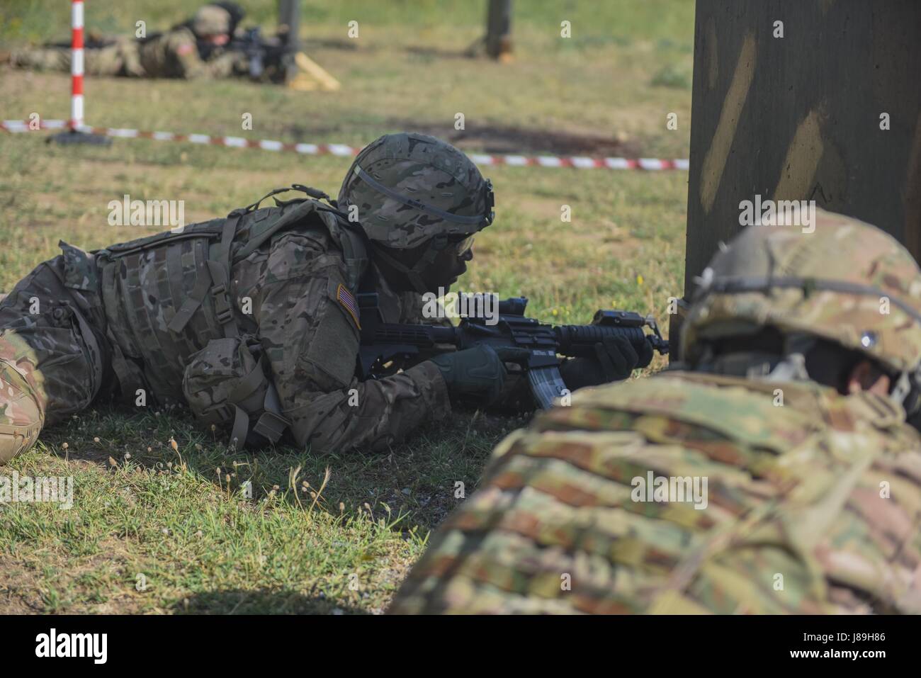 Greek paratroopers with 1st Paratrooper Commando Brigade, Greek Army ...