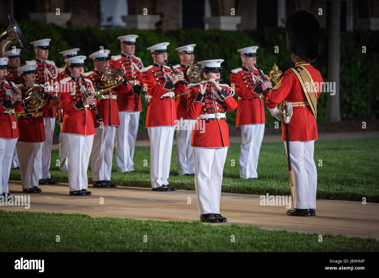 U.S. Marines with "The Presidents Own" United States Marine Band ...