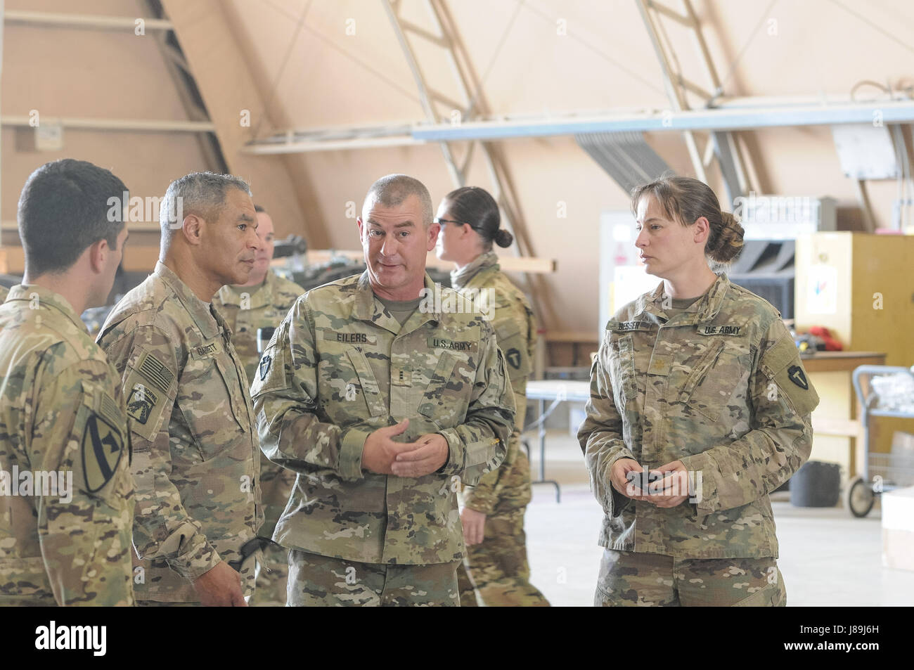 Chief Warrant Officer 3 Douglas Eilers briefs the Commanding General of ...