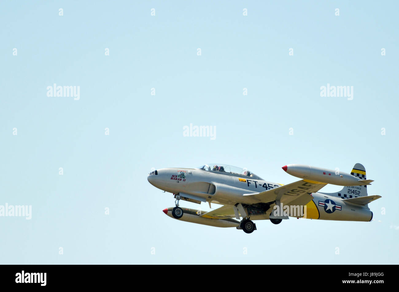 T 33 acemaker hi-res stock photography and images - Alamy
