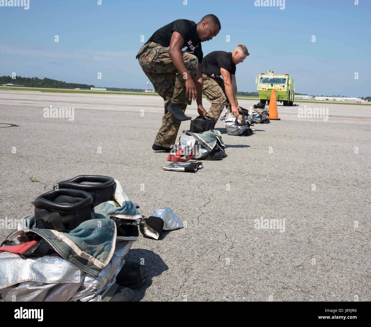 Marines from aircraft rescue hi-res stock photography and images - Alamy