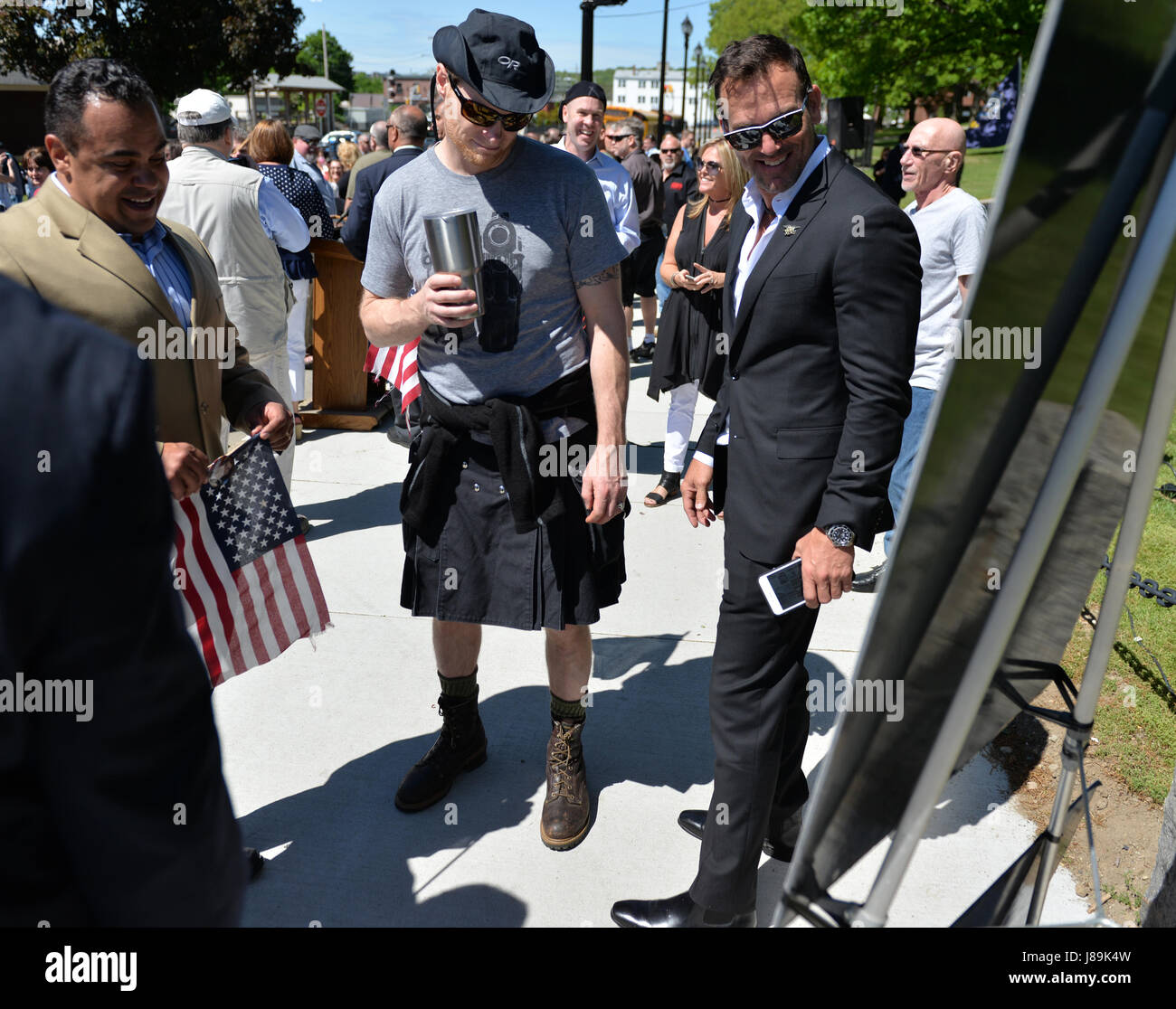 Navy seals in action hi-res stock photography and images - Alamy