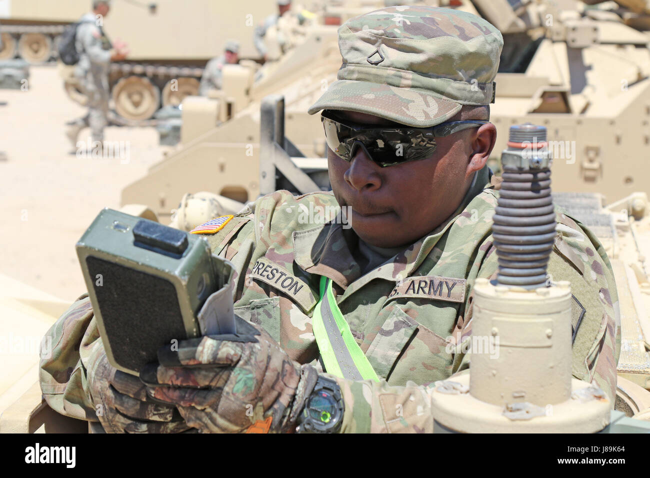 M1064 mortar carrier hi-res stock photography and images - Alamy