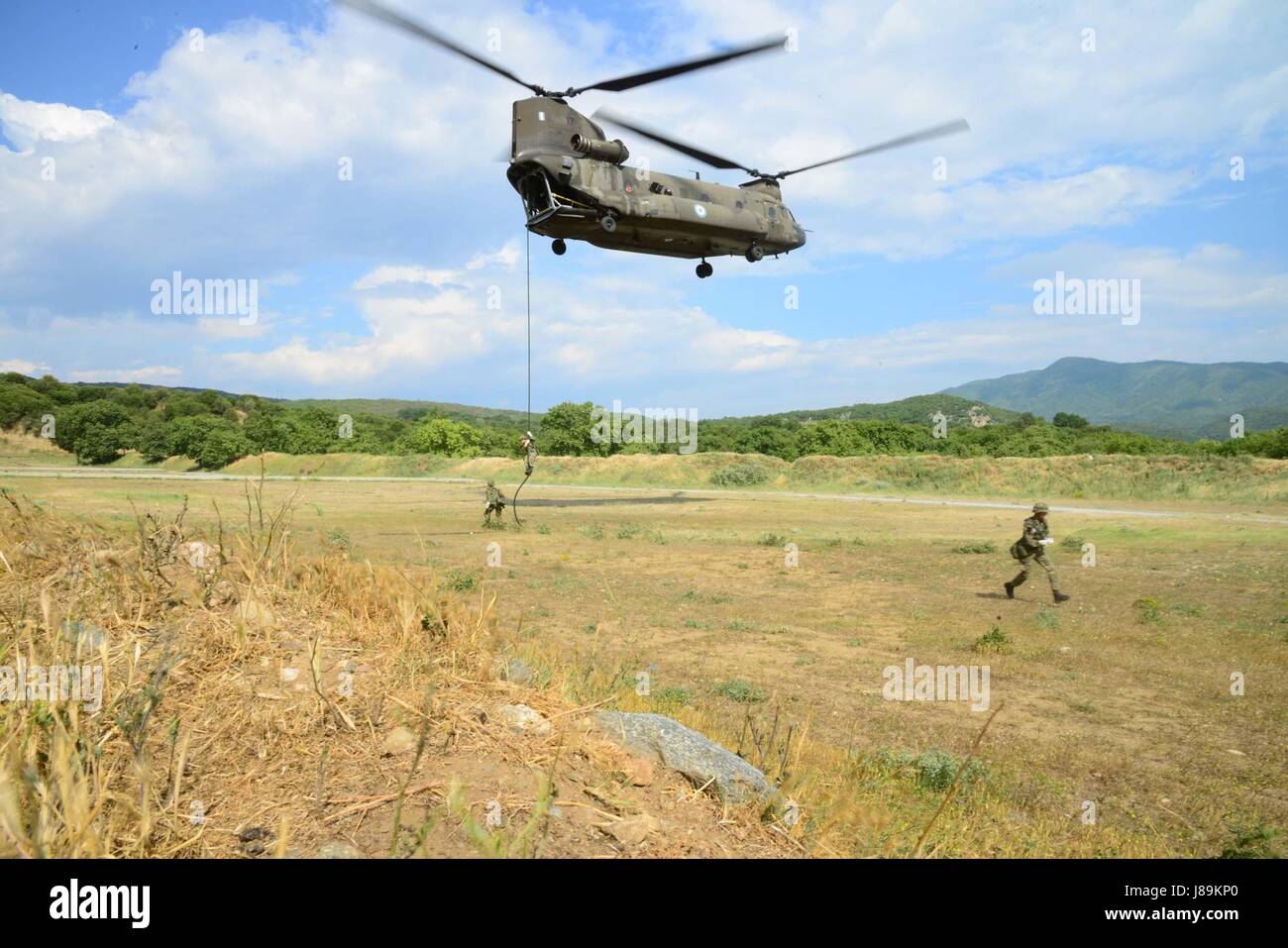Paratroopers from 1st Battalion, 503rd Infantry Regiment, 173rd ...