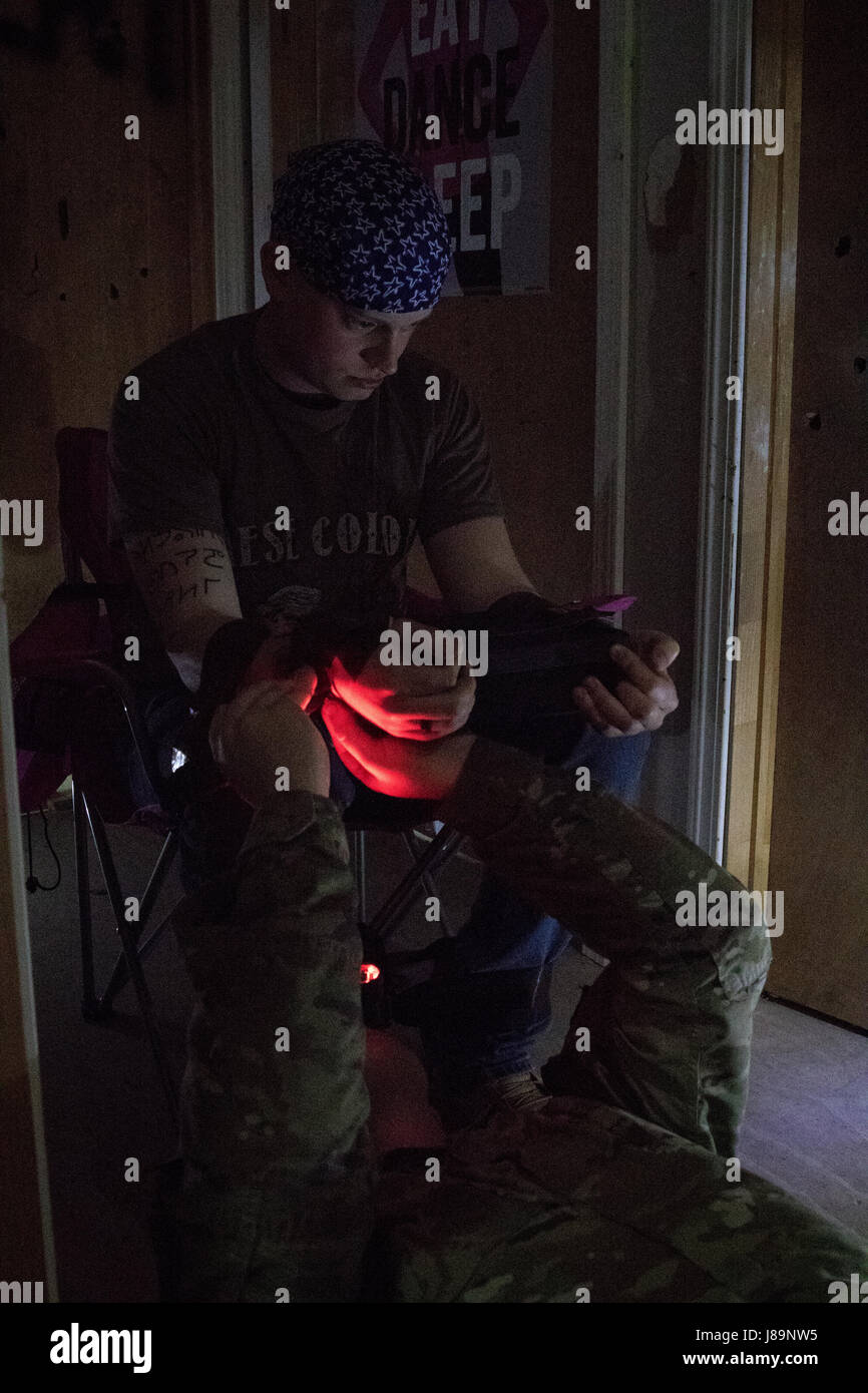 Soldiers of the 753rd Explosive Ordnance Disposal (EOD) of Kingwood, W ...