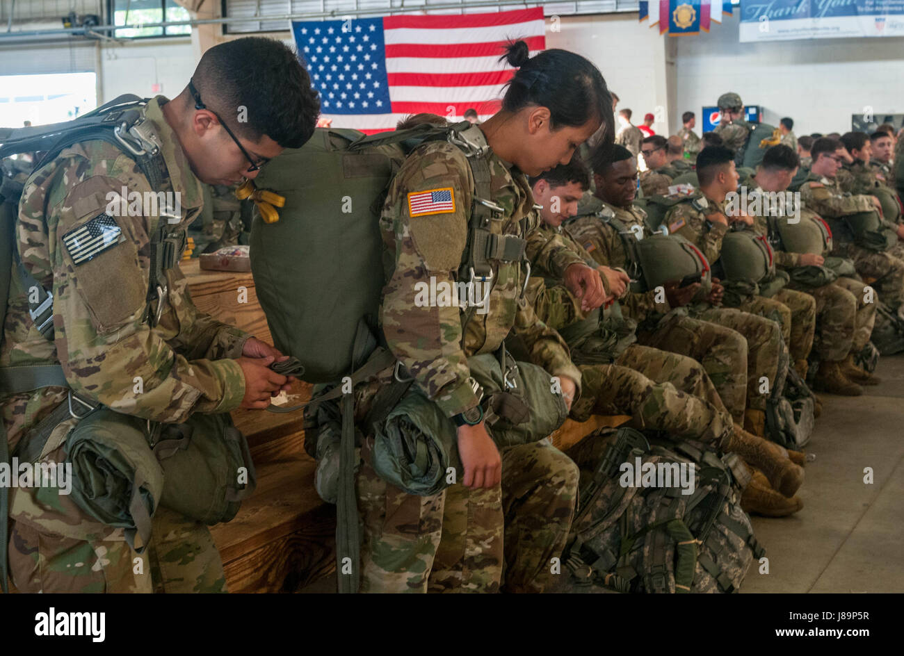 Sgt caitlyn byrne hi-res stock photography and images - Alamy
