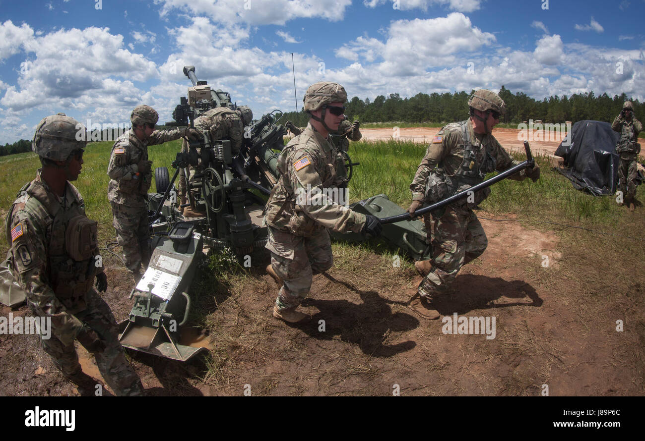 Paratroopers assigned to 1st Battalion, 319th Airborne Field Artillery ...