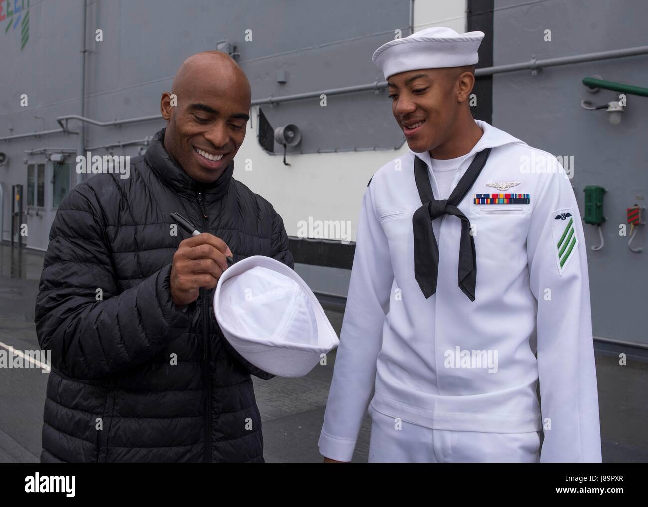 Airmen tiki hi-res stock photography and images - Alamy