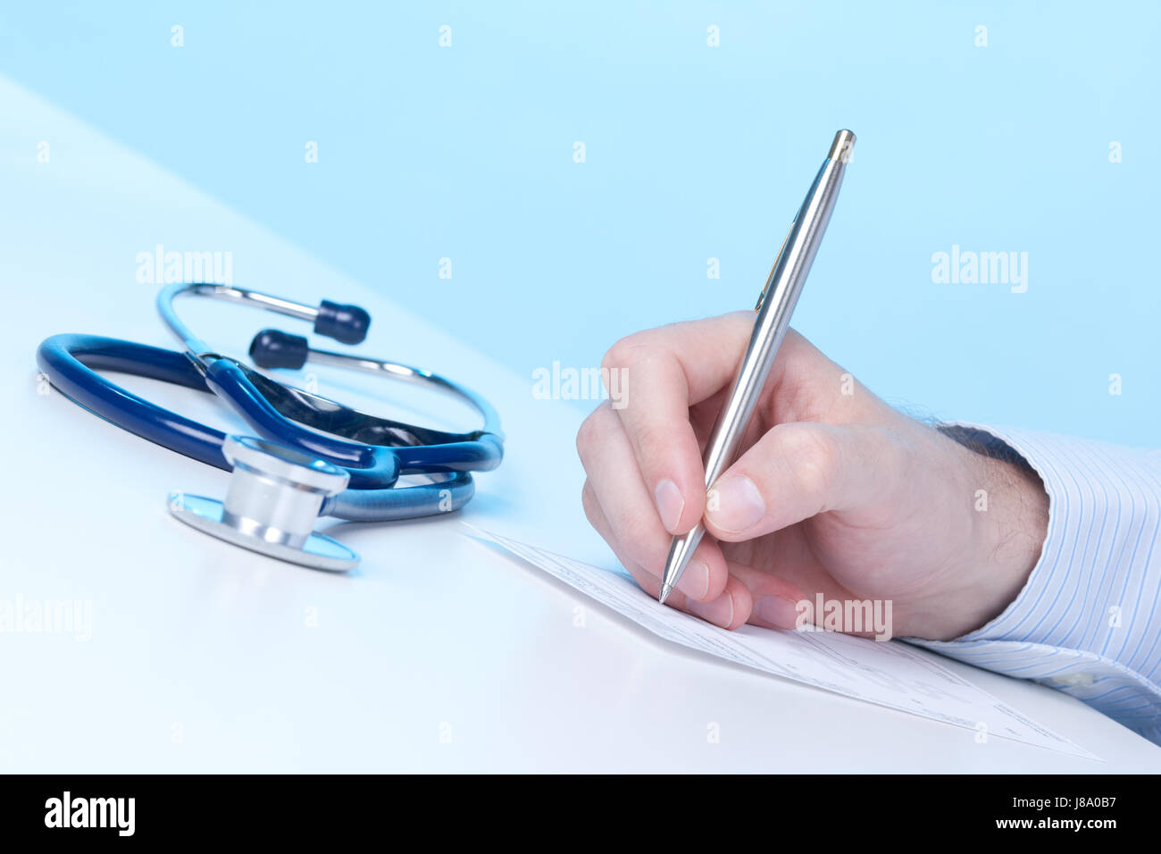 doctor, physician, medic, medical practicioner, note, memo, write ...