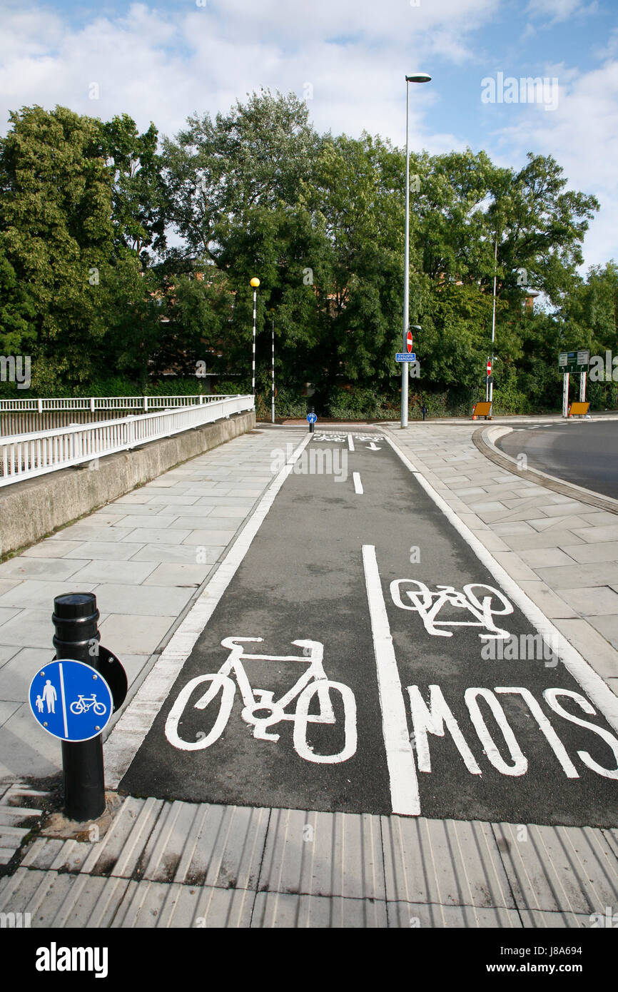 sign, signal, london, marking, cyclist, road, bike, bicycle, cycle ...