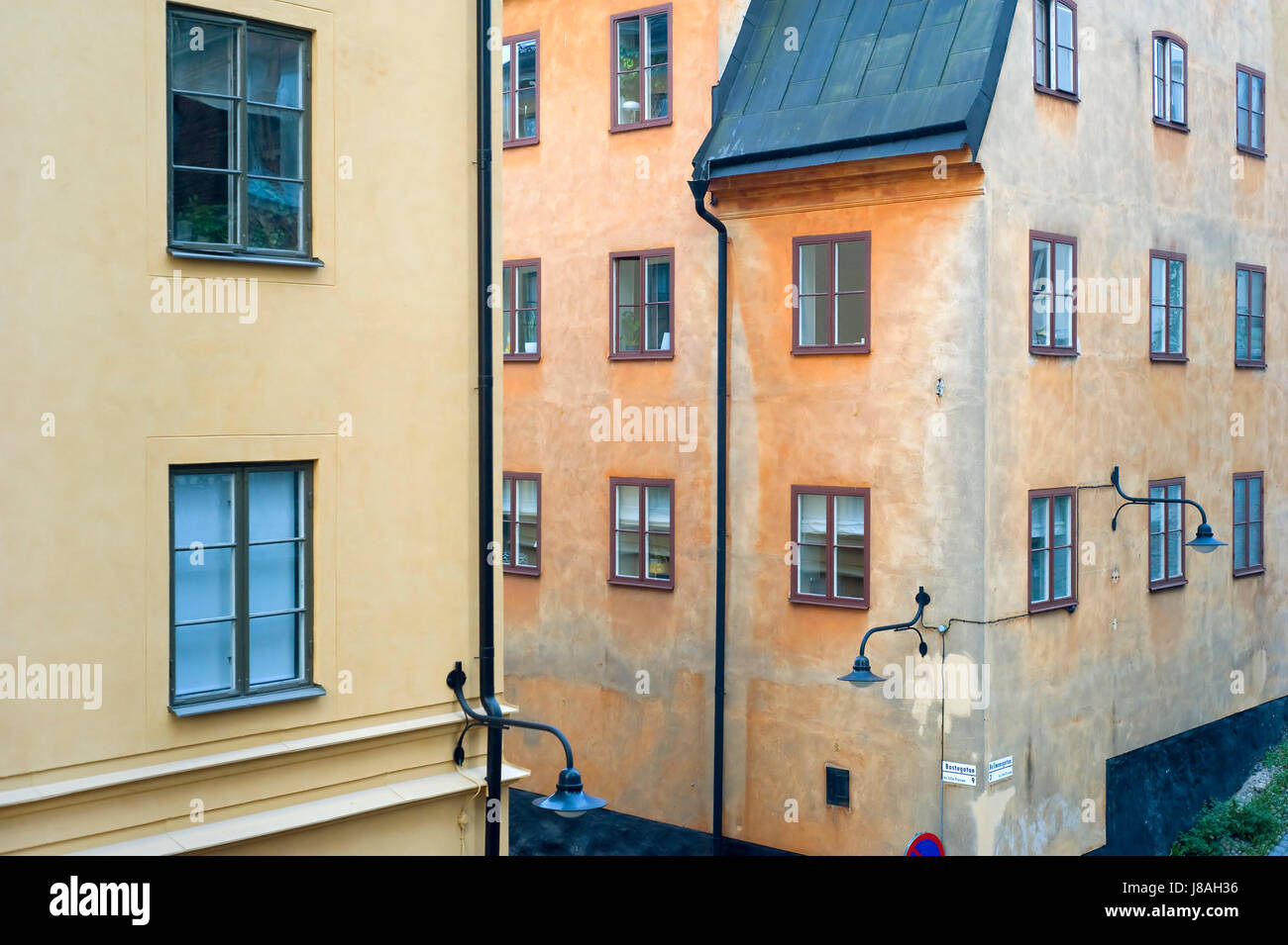 house, building, walk, go, going, walking, travel, architectural, city ...