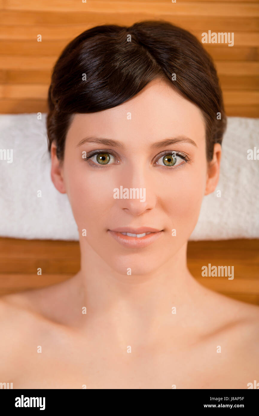 woman, face, portrait, lie, lying, lies, facilitate, ease, resting ...