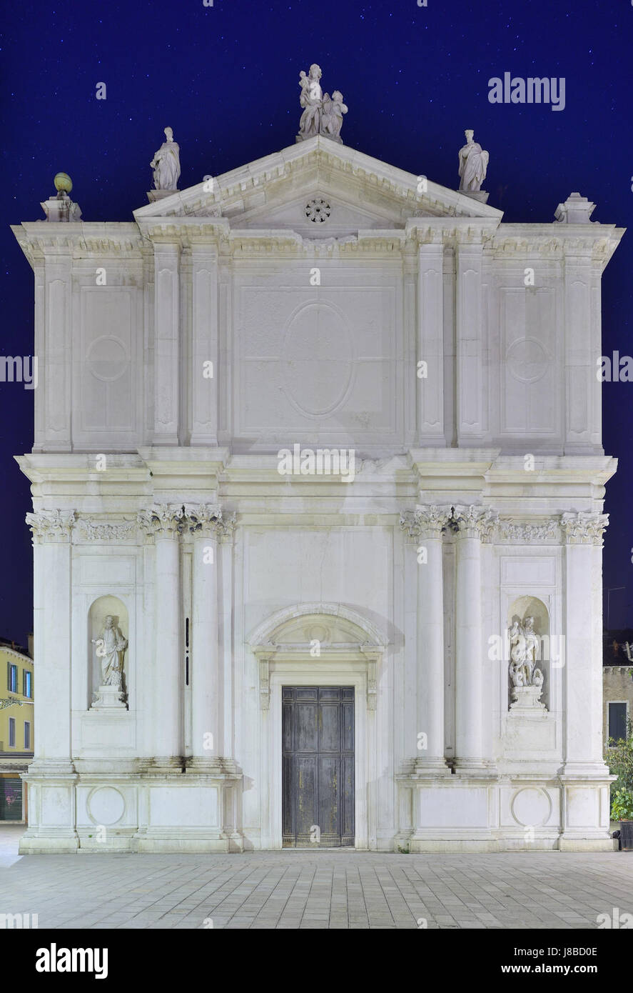 The church of San Toma in Venice is known for its beautiful Baroque ...