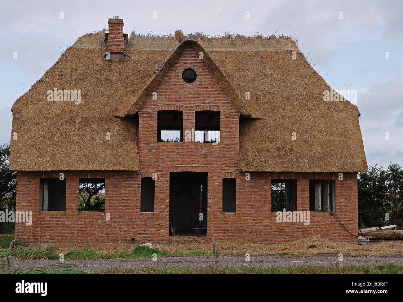 house, building, new building, thatched roof, rooftop, house, building ...