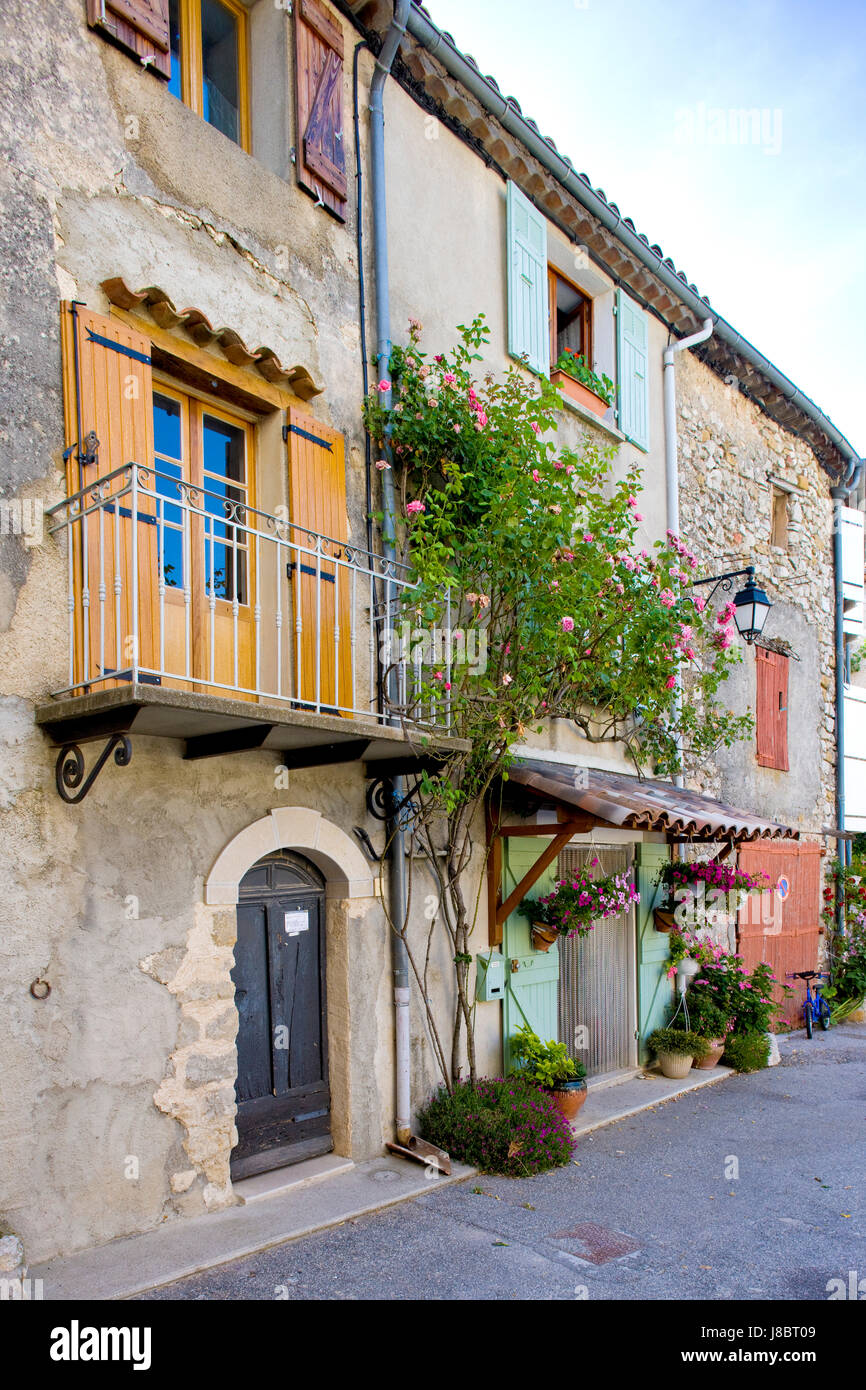 style of construction, architecture, architectural style, house ...