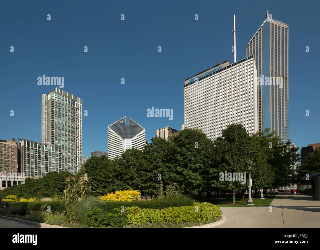 Chicago Skyline Millenium Park from Michican Avenue USA Stock Photo - Alamy