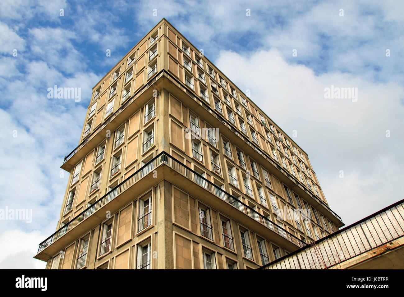 Postwar house hi-res stock photography and images - Alamy