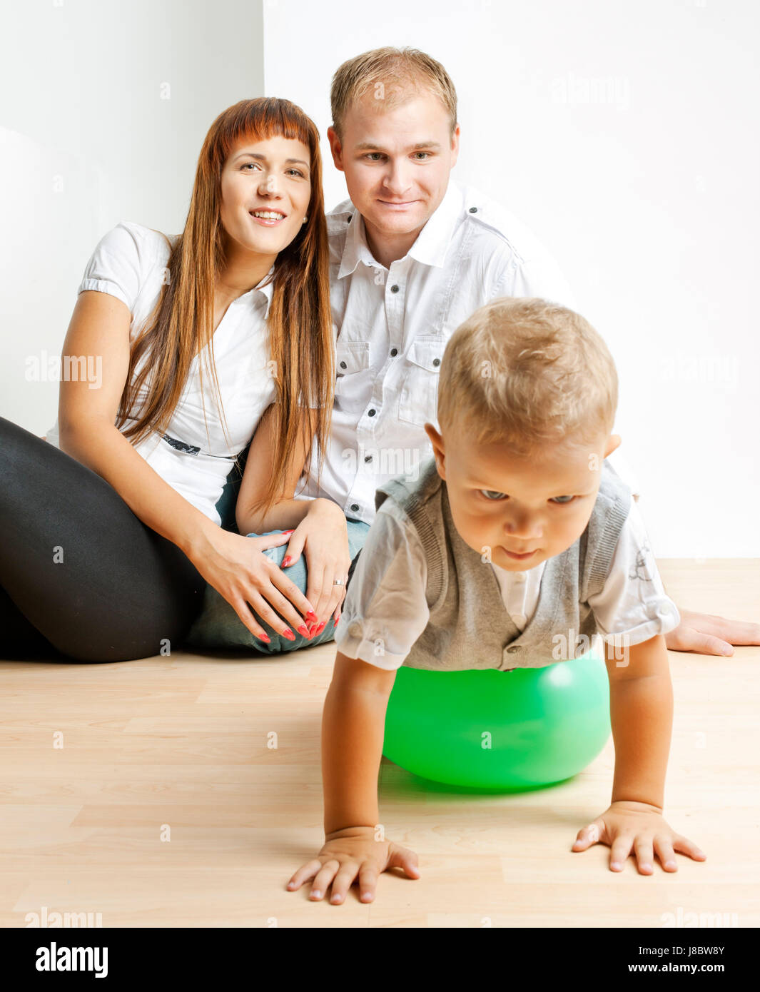 familiy, family, woman, humans, human beings, people, folk, persons ...