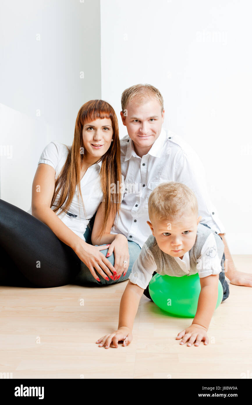 familiy, family, woman, humans, human beings, people, folk, persons ...
