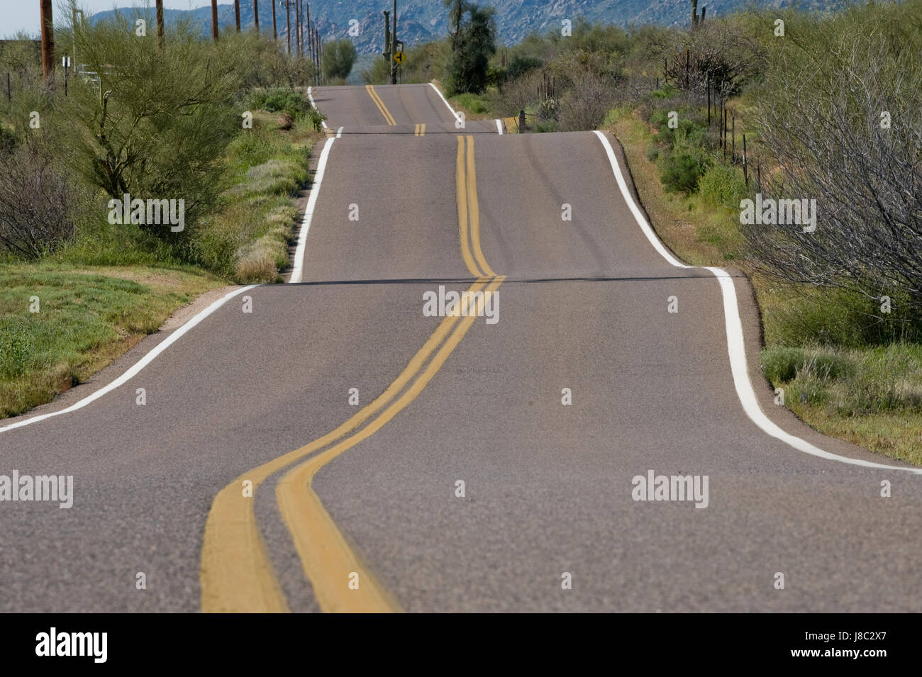 desert, wasteland, asphalt, bumpy, paved, road, street, landscapes ...