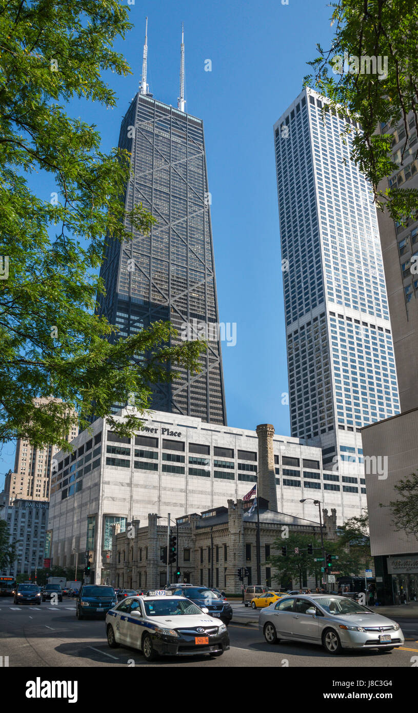 Chicago michigan avenue hi-res stock photography and images - Alamy