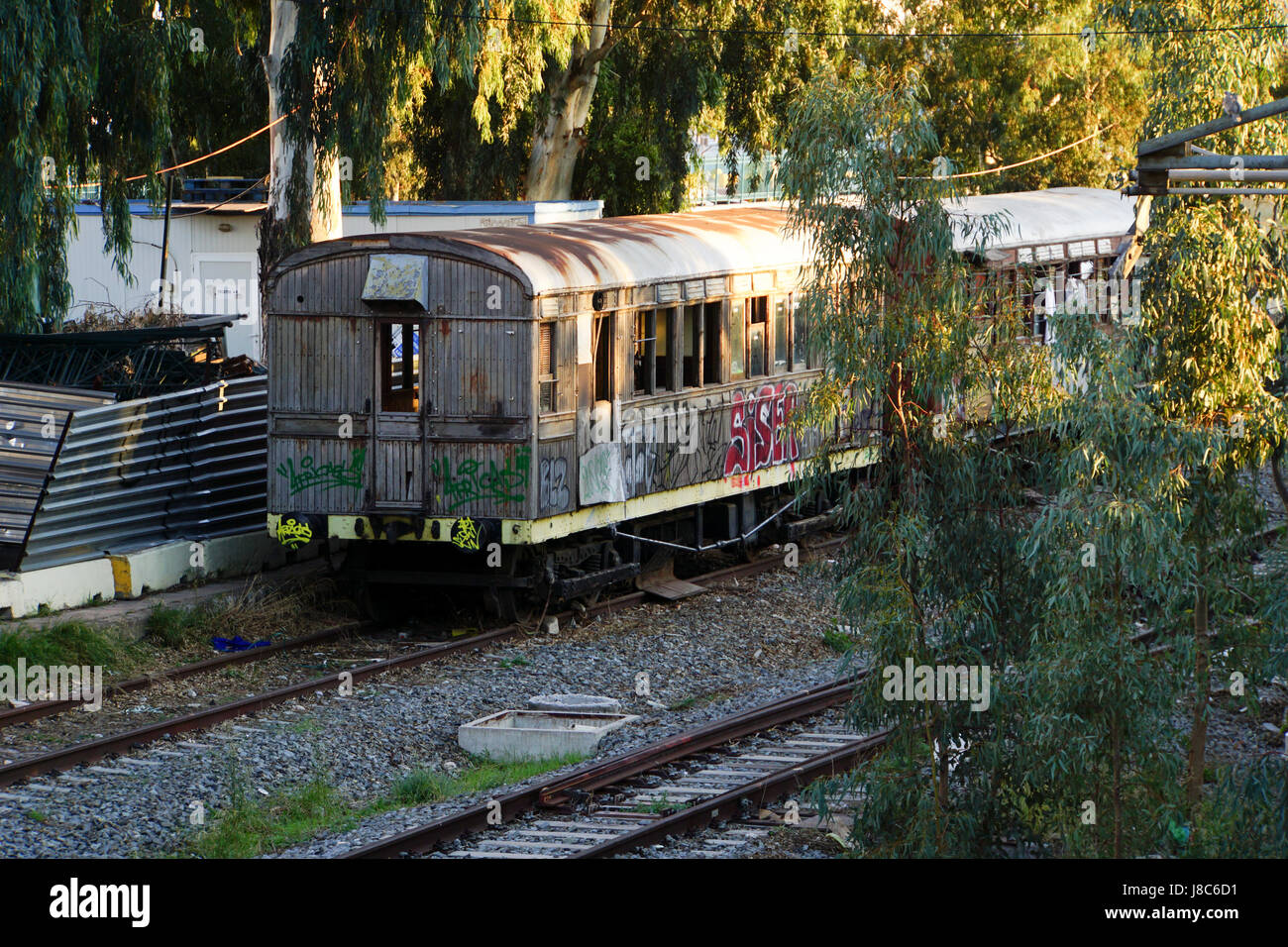 Disused train tracks hi-res stock photography and images - Alamy