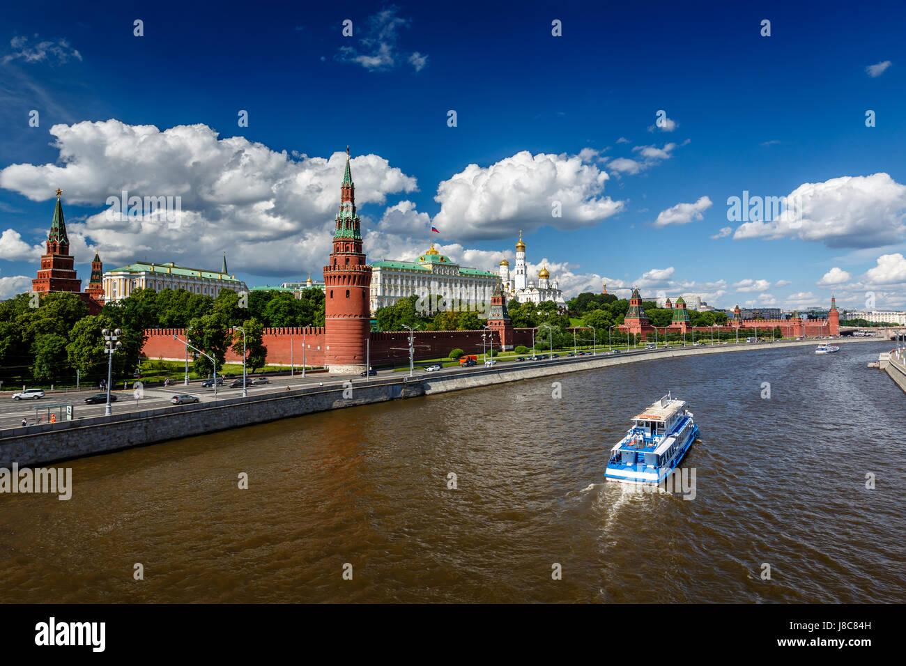 Moscow Kremlin and Moscow River Embankment, Russia Stock Photo - Alamy