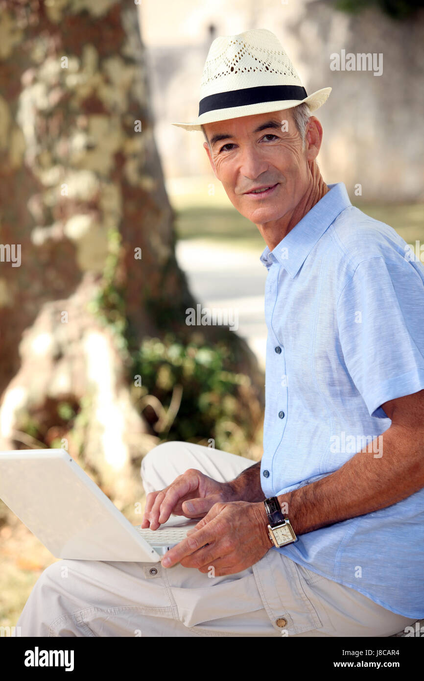 blue, laptop, notebook, computers, computer, spare time, free time ...