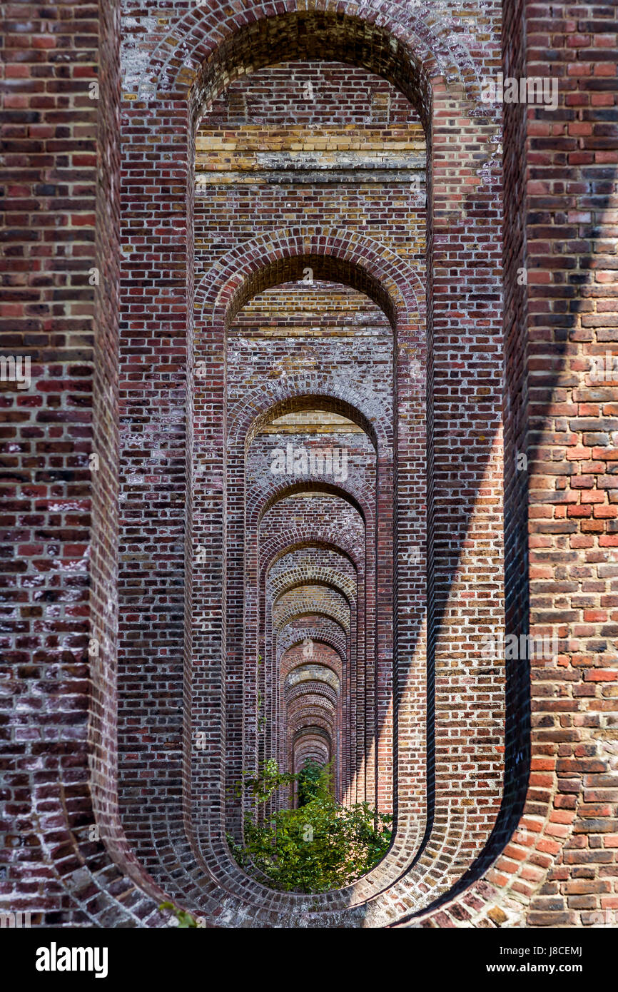 CHAPPEL VIADUCT IN THE COLNE VALLEY NEAR COLCHESTER Stock Photo - Alamy