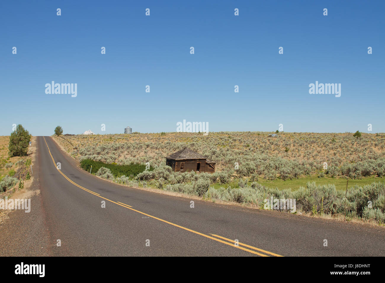 house, building, motorway, highway, country, abandoned, road, mountain ...