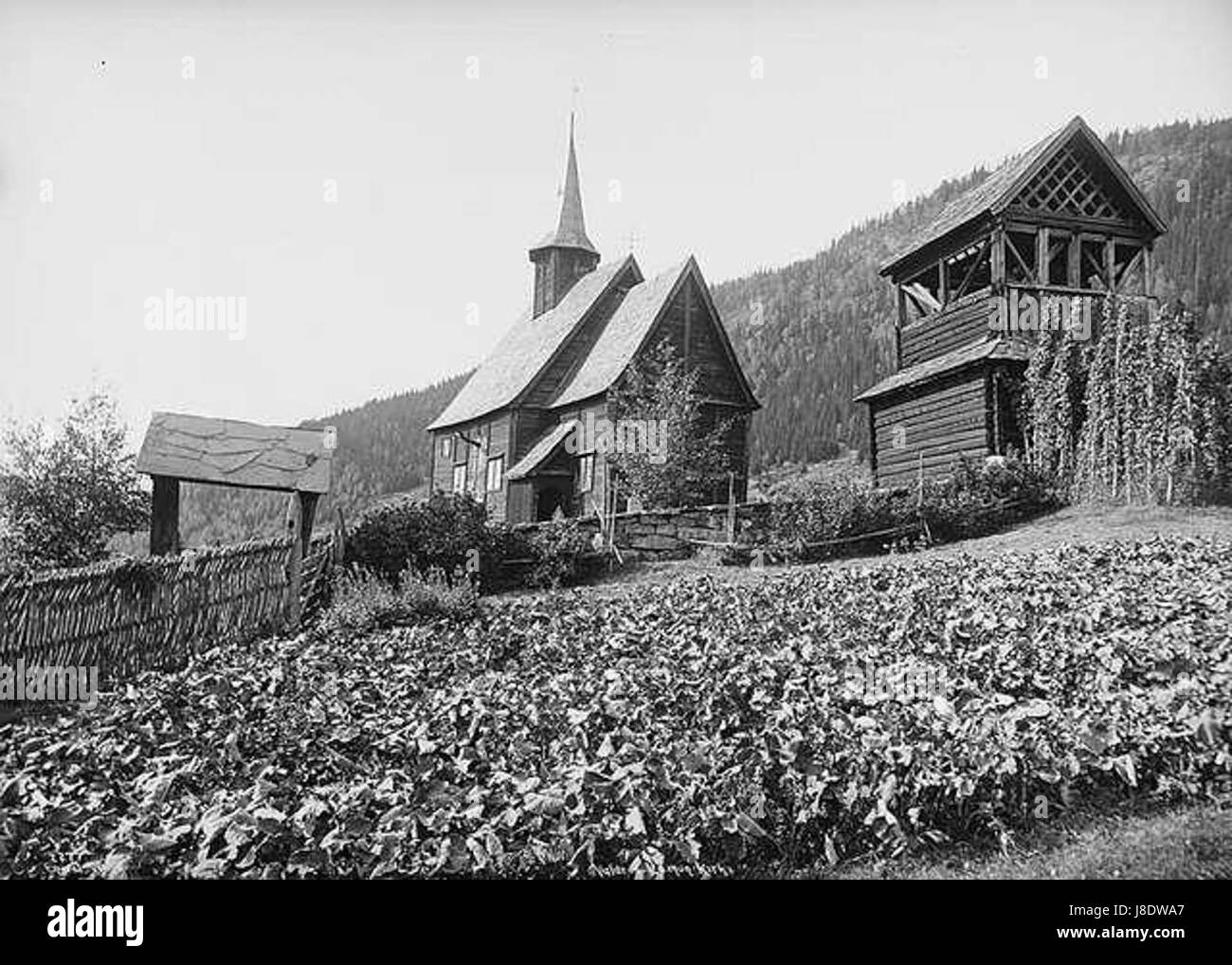 Lomen stavkyrkje Lindahl Stock Photo - Alamy