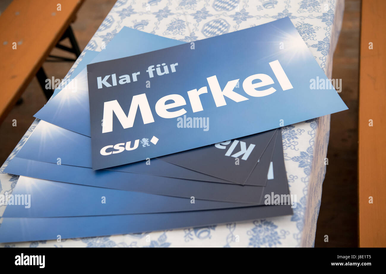 Munich, Germany. 28th May, 2017. Posters that read 'Klar fuer Merkel ...