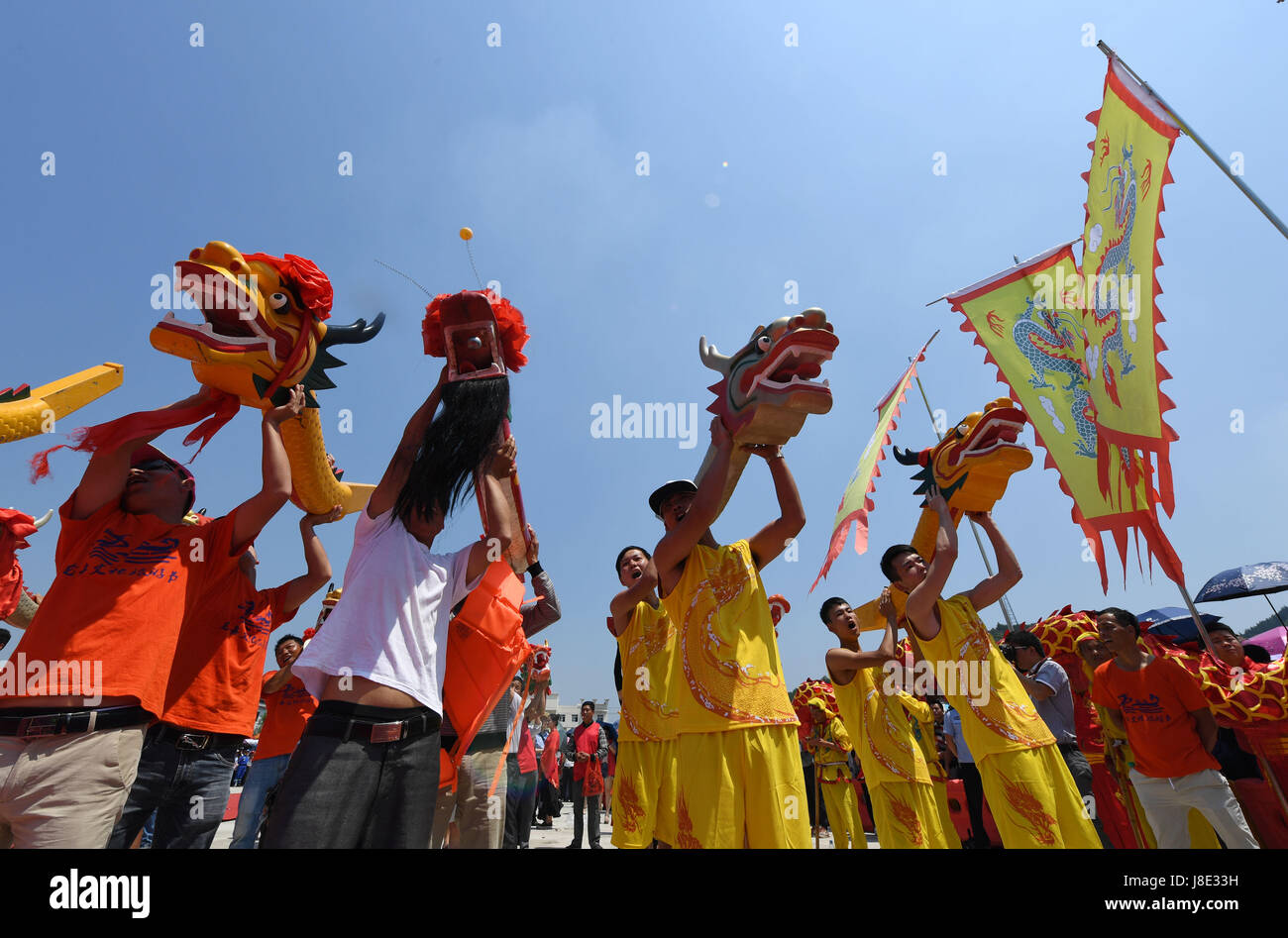 Traditional chinese dragon at a fair hi-res stock photography and ...