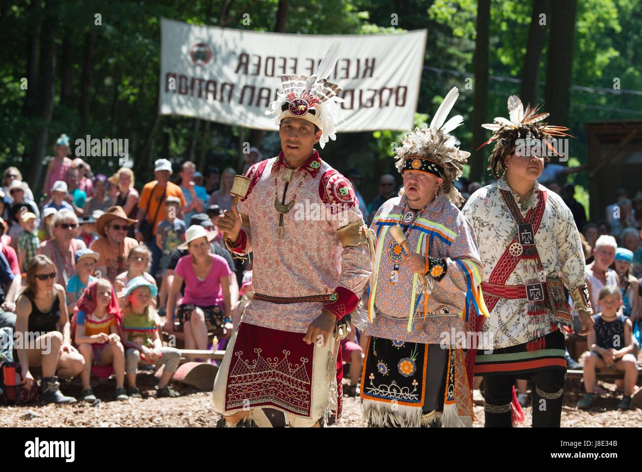 Indian sachems hi-res stock photography and images - Alamy