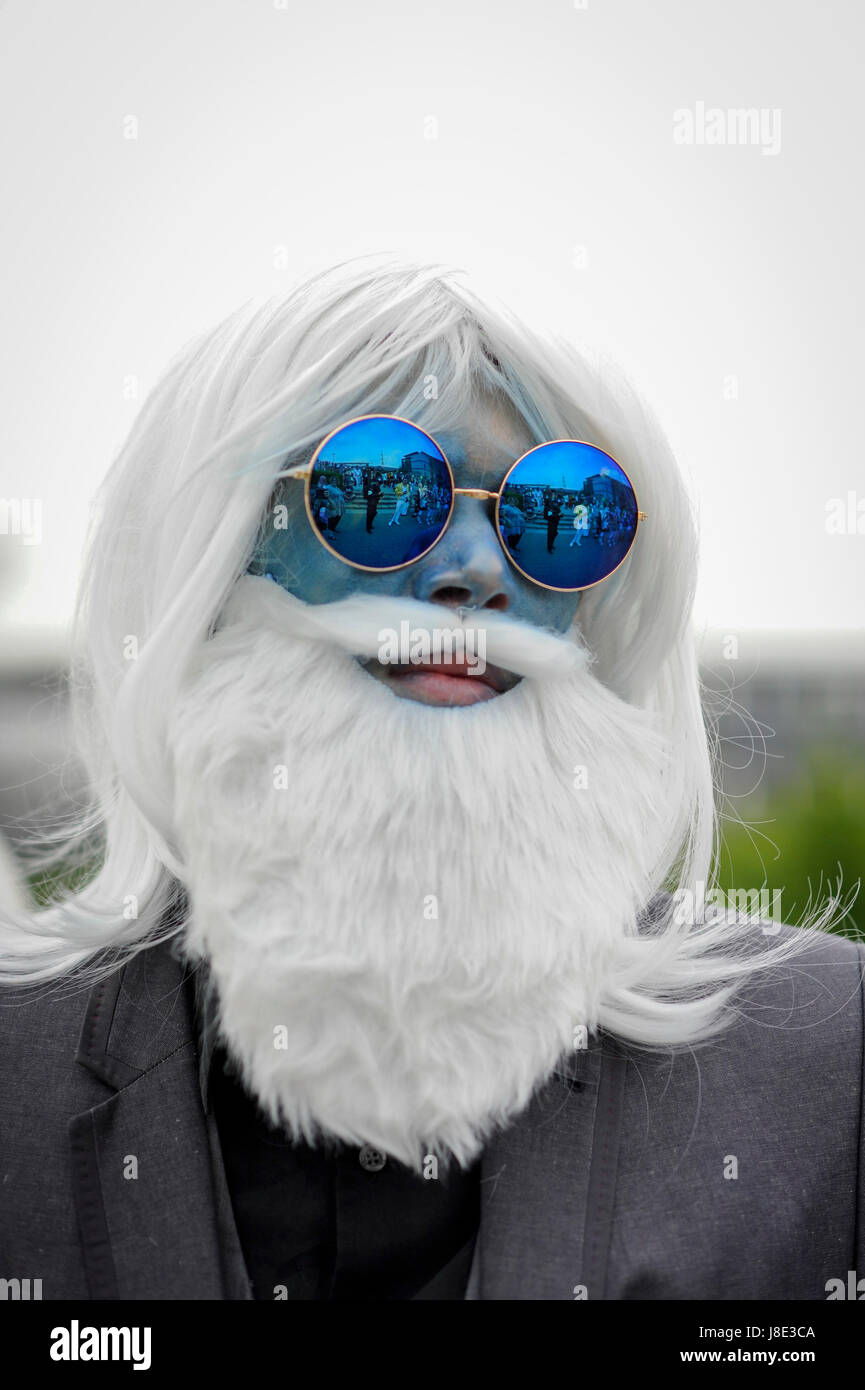 London, UK. 28th May, 2017. A man dressed as Ice King from Adventure ...