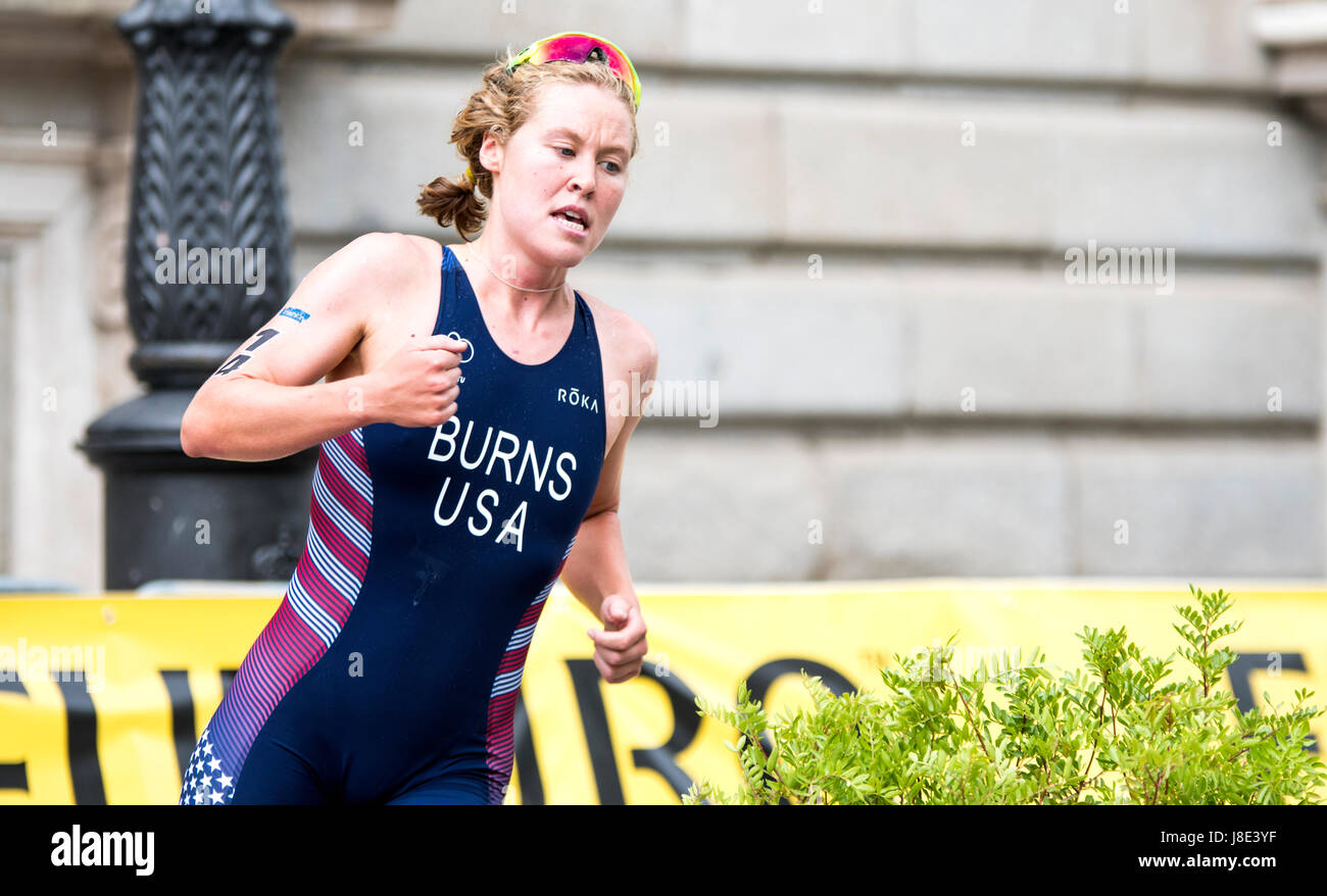 Madrid, Spain. 28th May, 2017. Chelsea Burns (USA) runs during the ITU ...