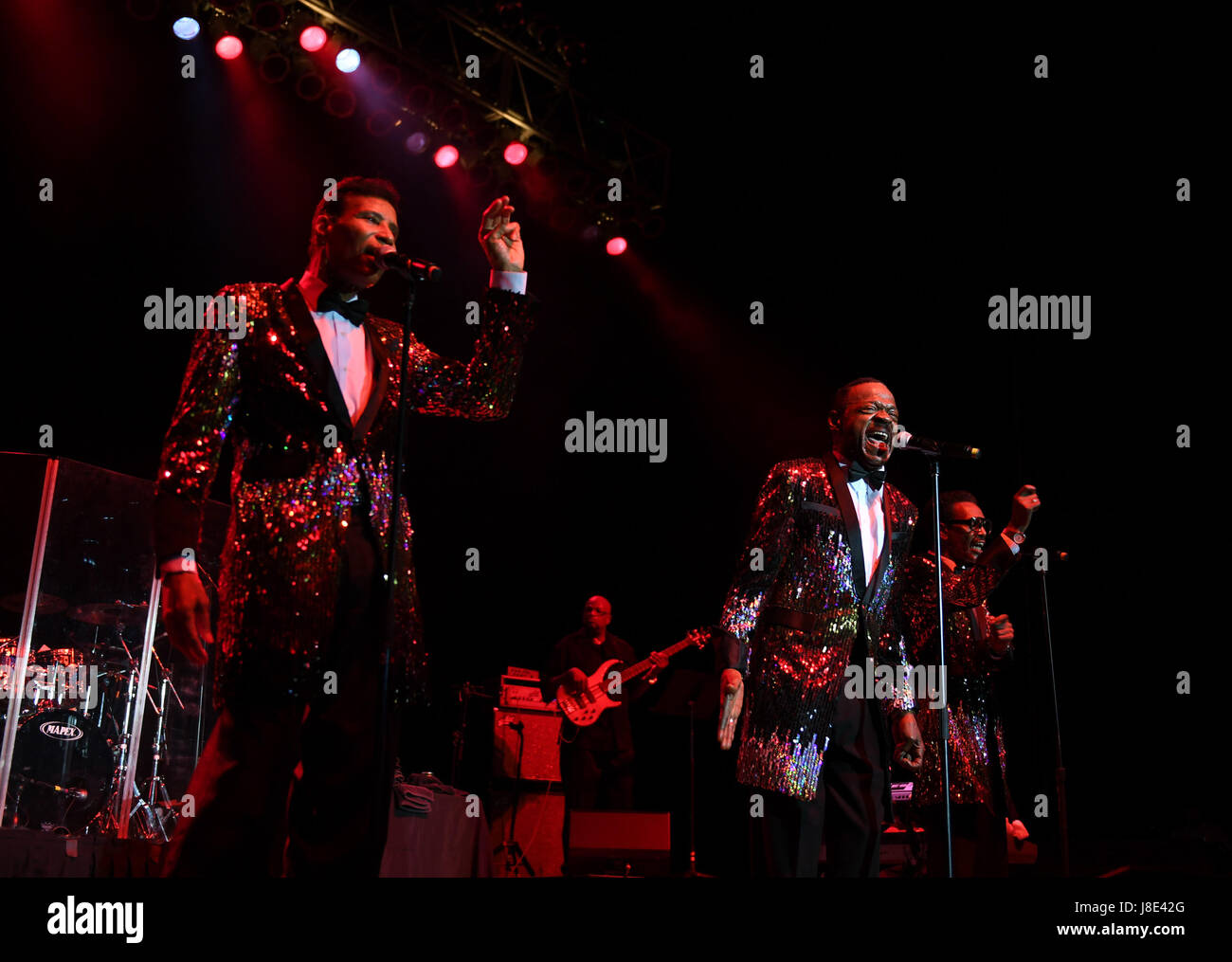 Portsmouth, VIRGINIA, USA. 27th May, 2017. THE DELFONICS, with orginial ...