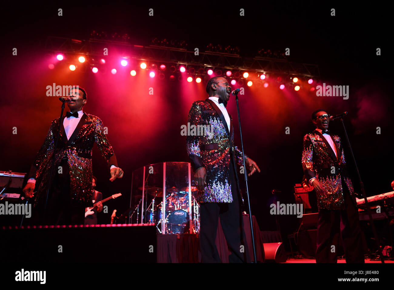 Portsmouth, VIRGINIA, USA. 27th May, 2017. THE DELFONICS, with orginial ...