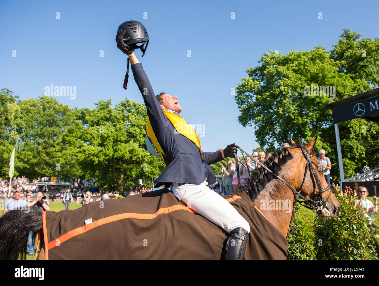 Hamburg, Germany. 28th May, 2017. Pato Muente of Slovenia celebrates on ...